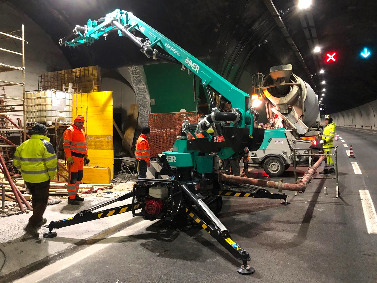 IMER in galleria sulla A32 con una Gerris 800 e una Booster 15