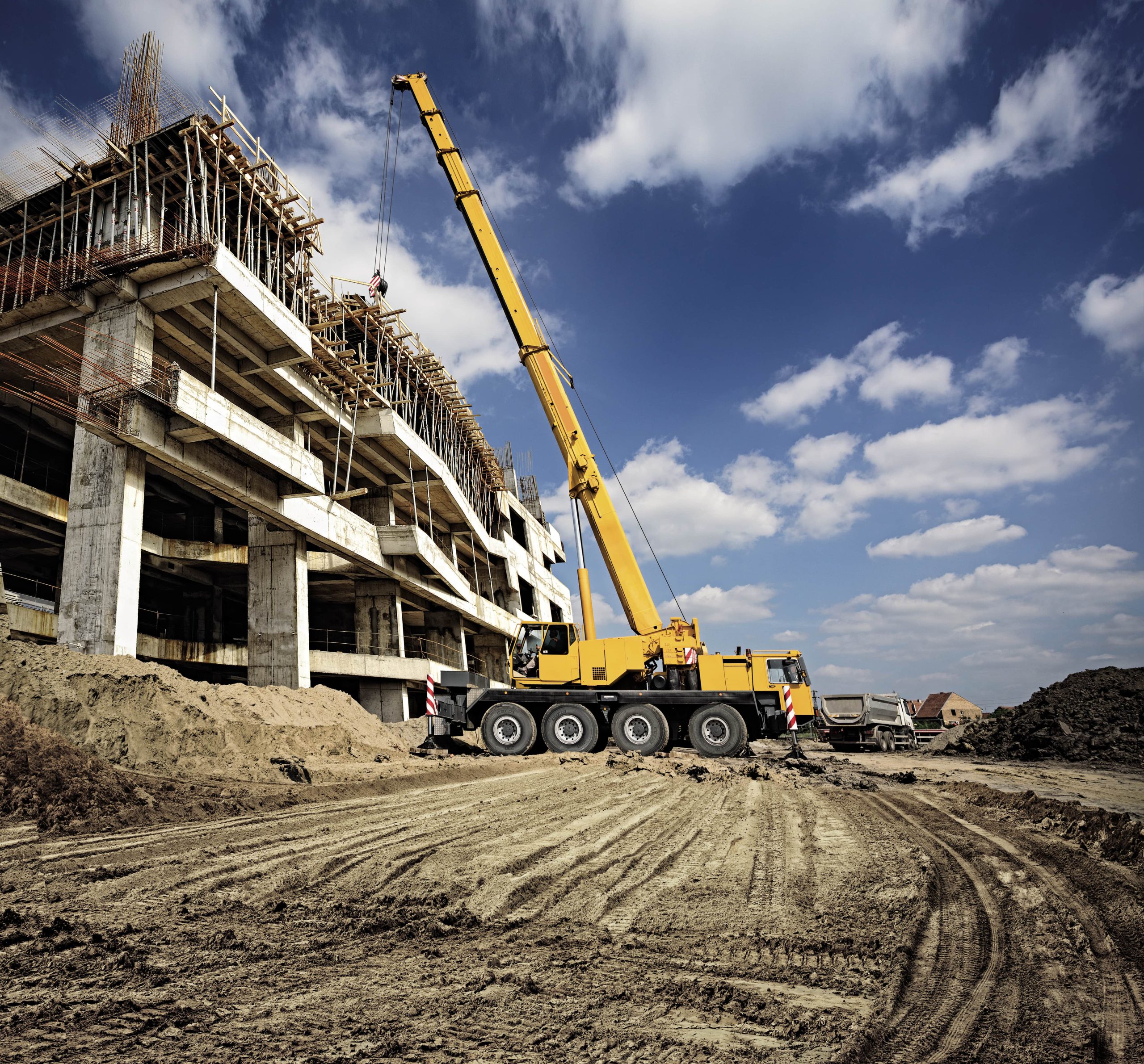 BKT, nuovi pneumatici per le autogru | e-construction