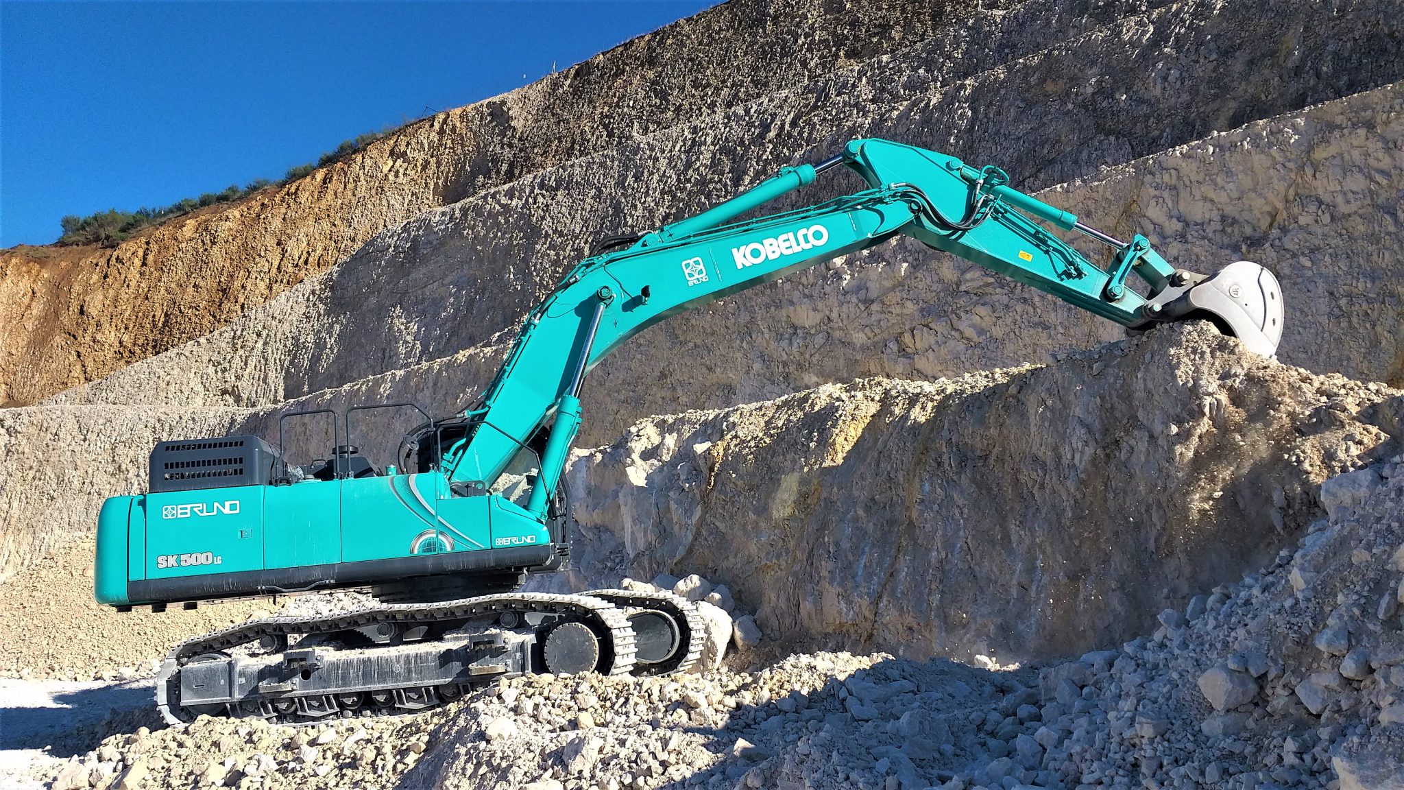 Kobelco SK500LC-10, stakanovista della cava | e-construction