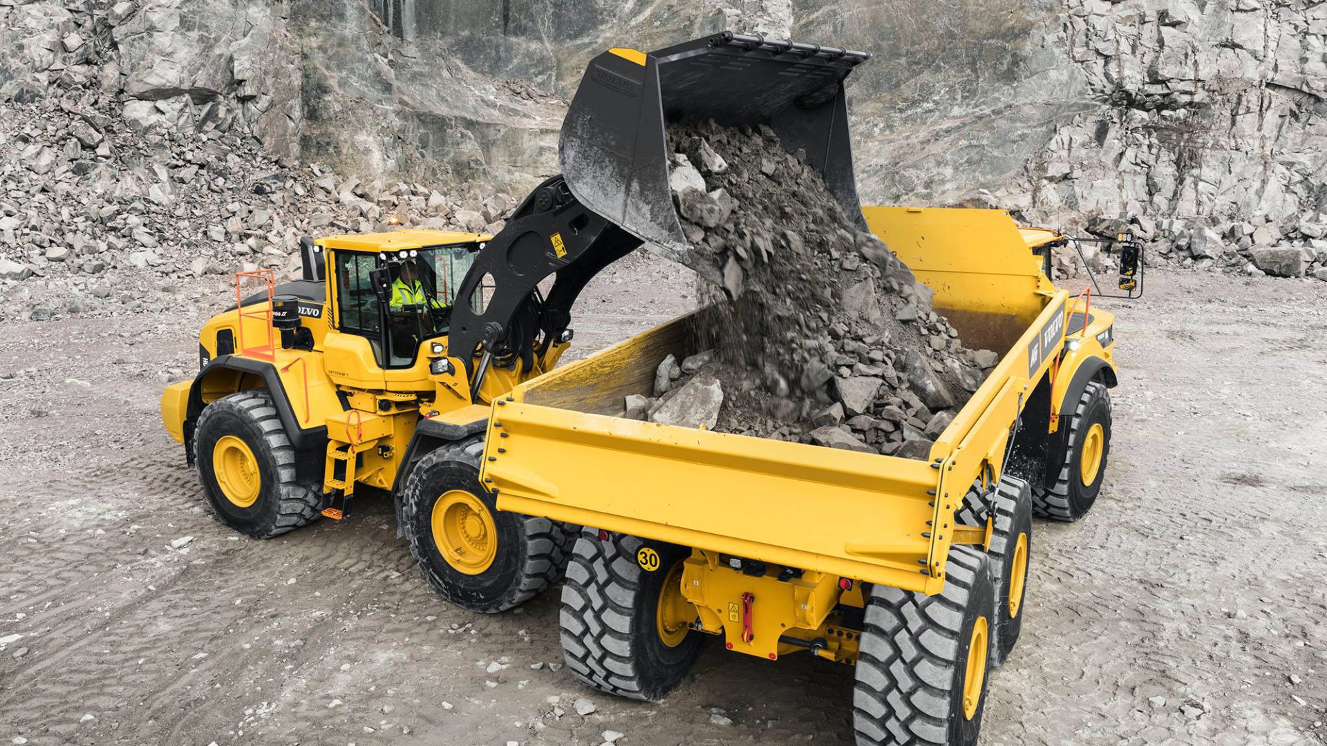 Volvo CE L260H, l'outsider! | e-construction