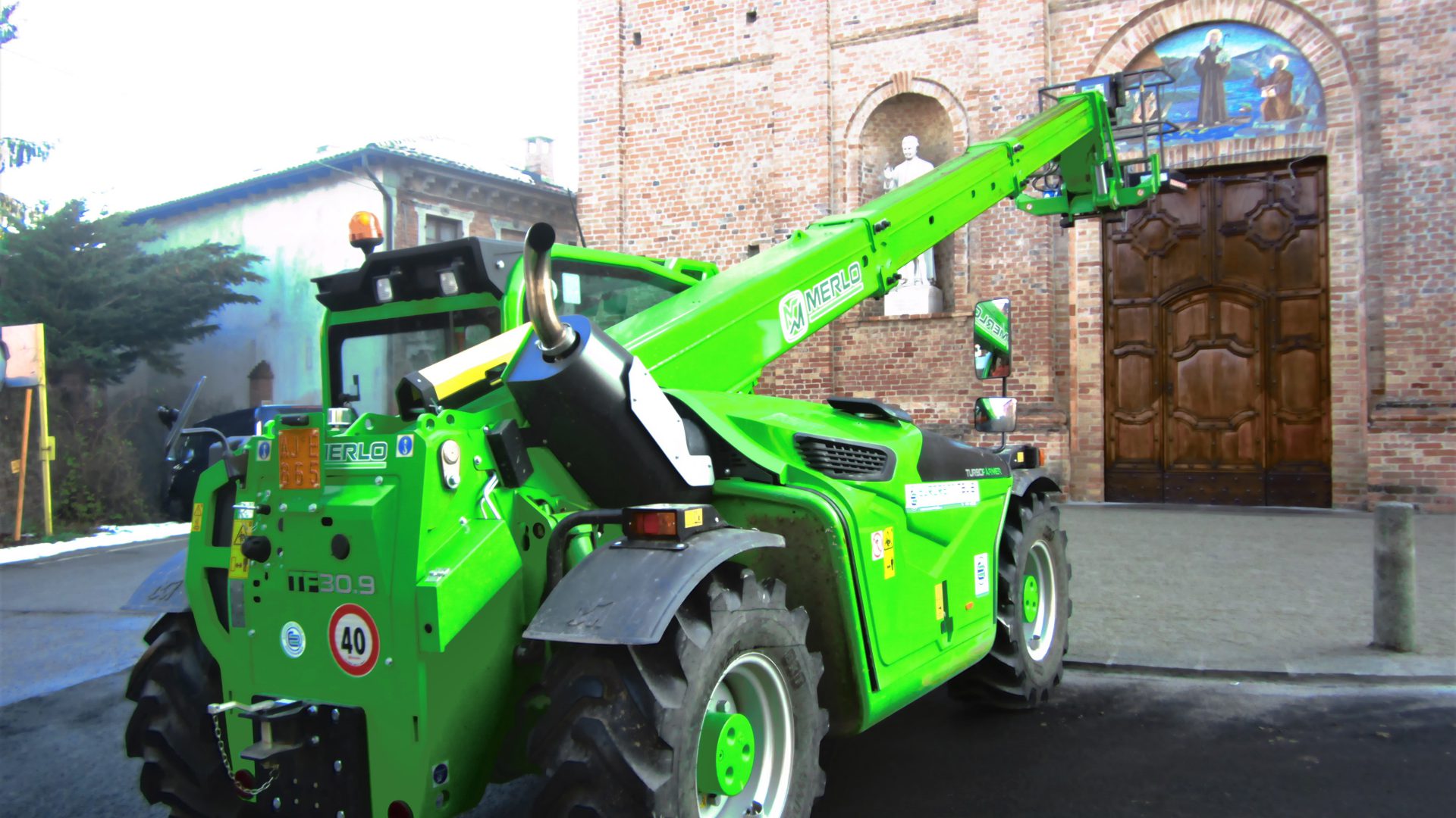 Merlo TF30.9, compatto tuttofare | e-construction