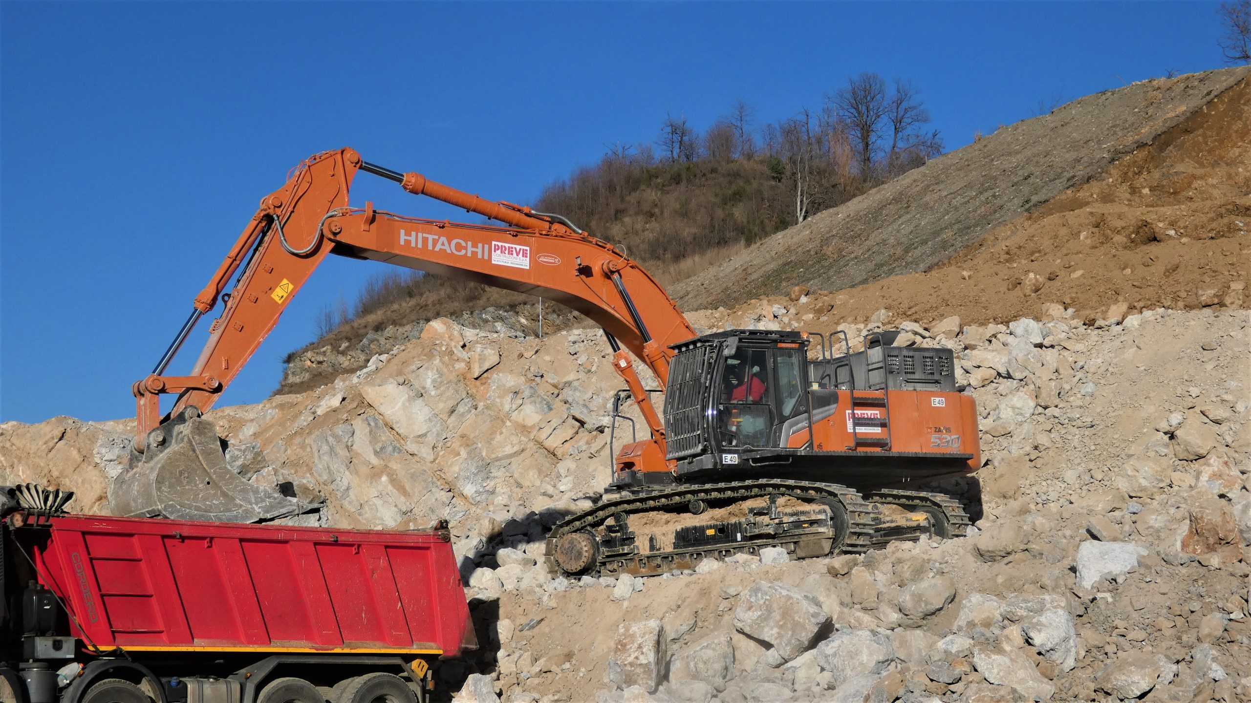 Hitachi ZX530LCH-7, il palestrato. | e-construction
