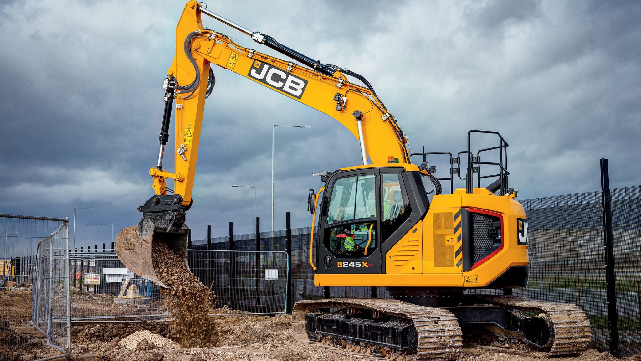 JCB 245XR, big short-radius | e-construction