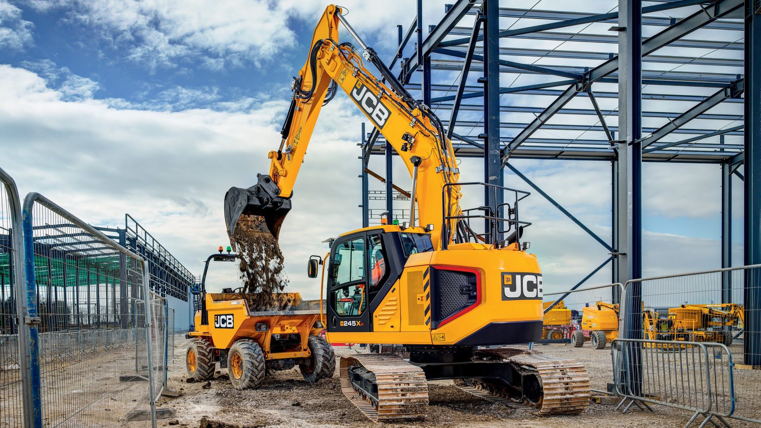 JCB 245XR, big short-radius | e-construction
