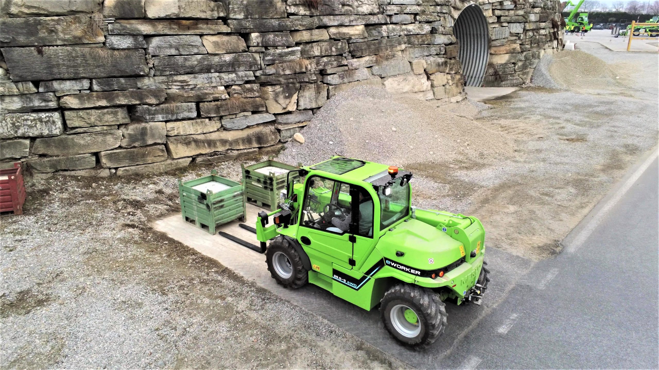 Merlo e-WORKER. Elettrico elettrizzante. | e-construction
