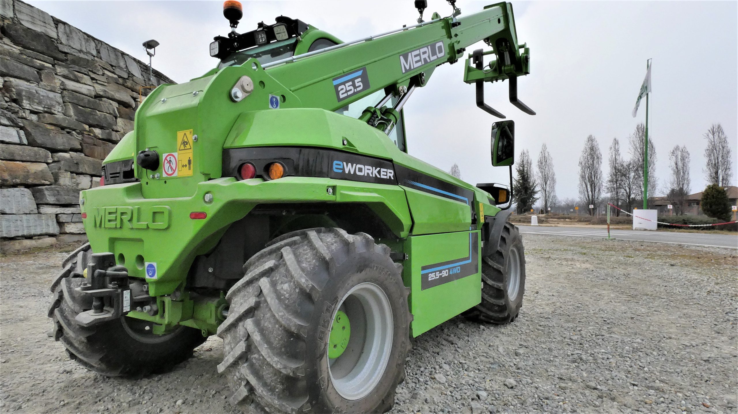 Merlo e-WORKER. Elettrico elettrizzante. | e-construction