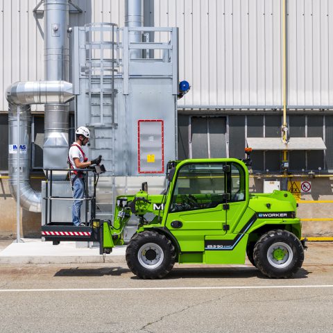 Merlo e-WORKER. Elettrico elettrizzante. | e-construction