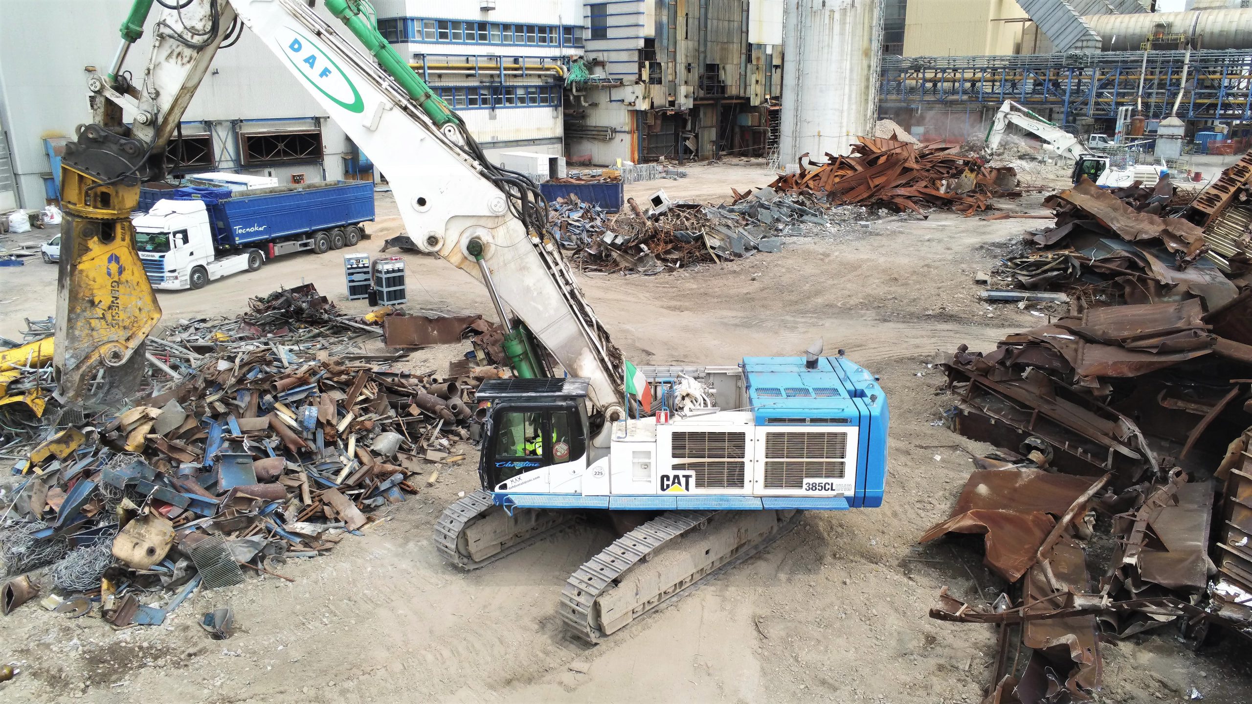 Genesis GXT 775R e GXT335R, coppia di ferro | e-construction