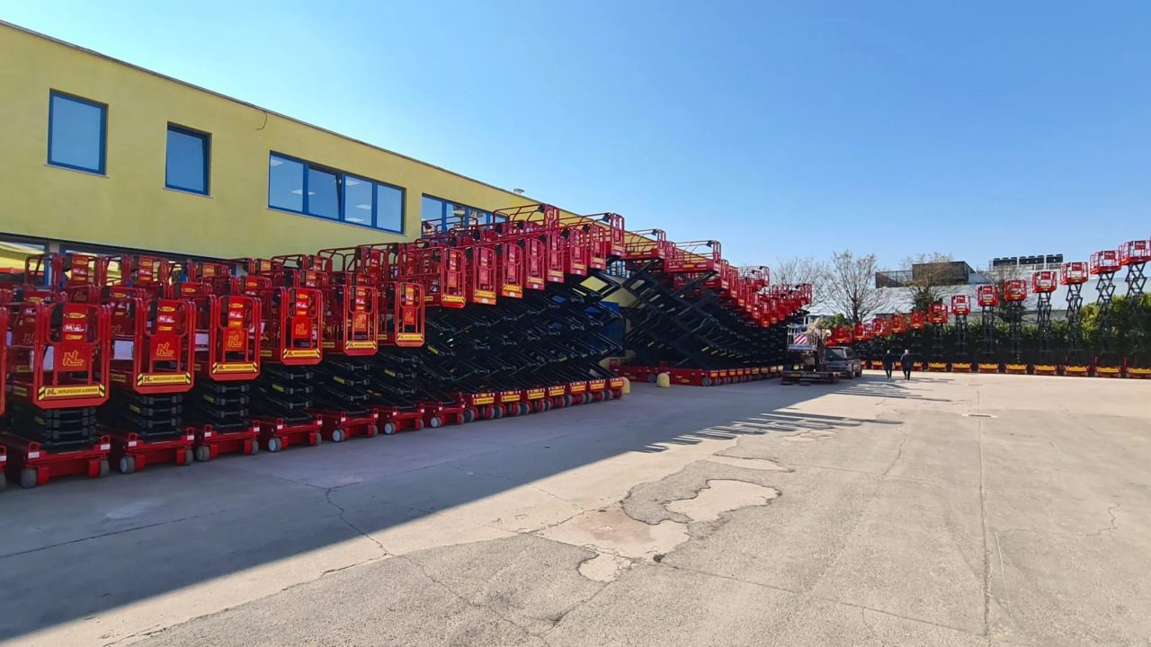 Magni, 101 piattaforme AWP per Noleggio Lorini | e-construction