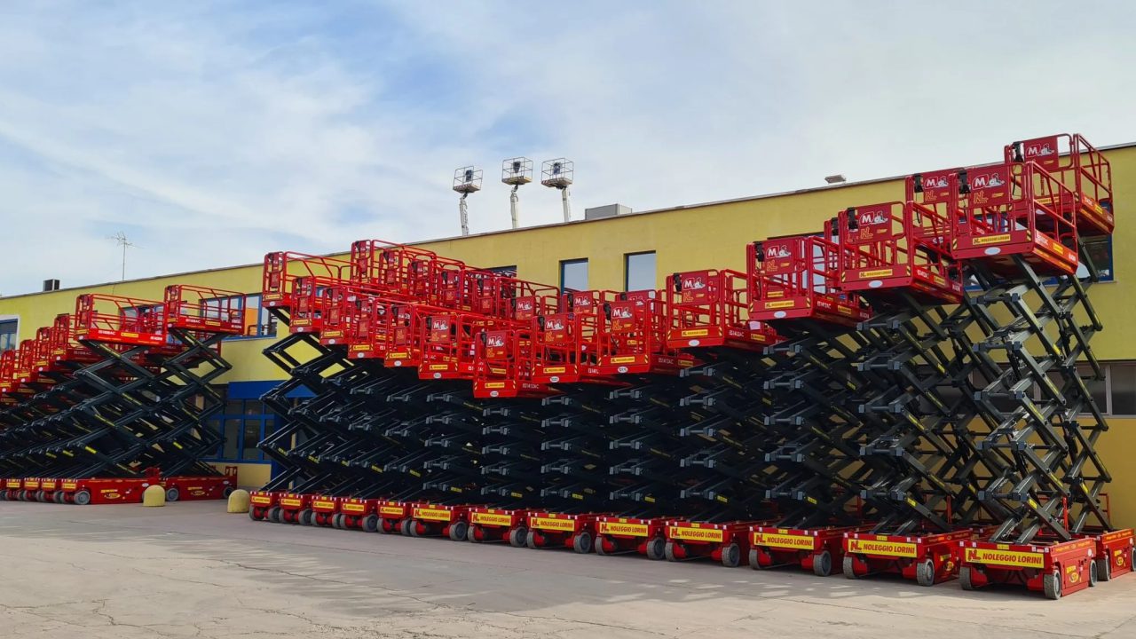 Magni, 101 piattaforme AWP per Noleggio Lorini | e-construction