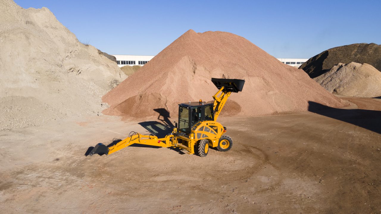 Venieri 1.33C, porta attrezzi super-compatta | e-construction