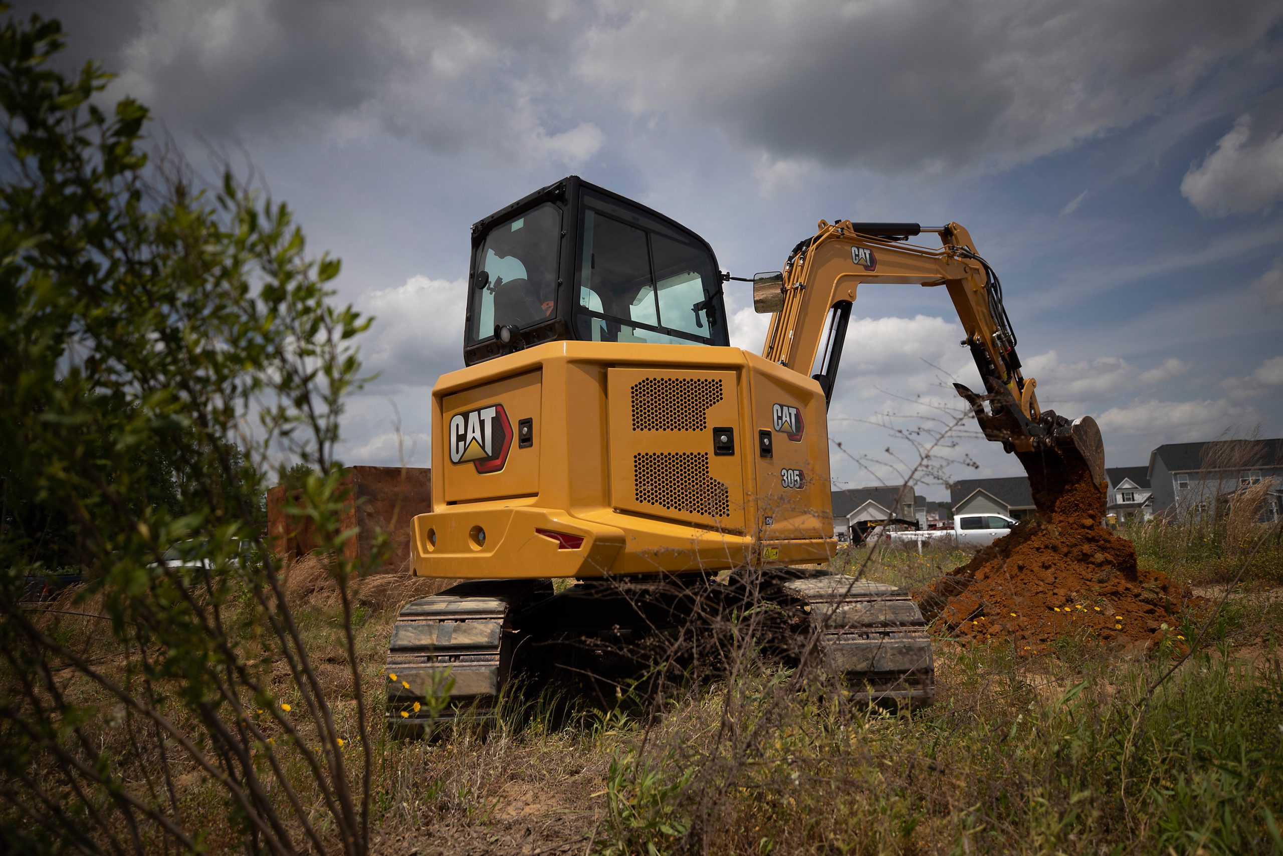 Caterpillar 304 e 305 CR Next Generation, guardano i midi | e-construction