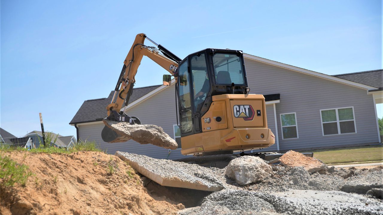 Caterpillar 304 e 305 CR Next Generation, guardano i midi | e-construction