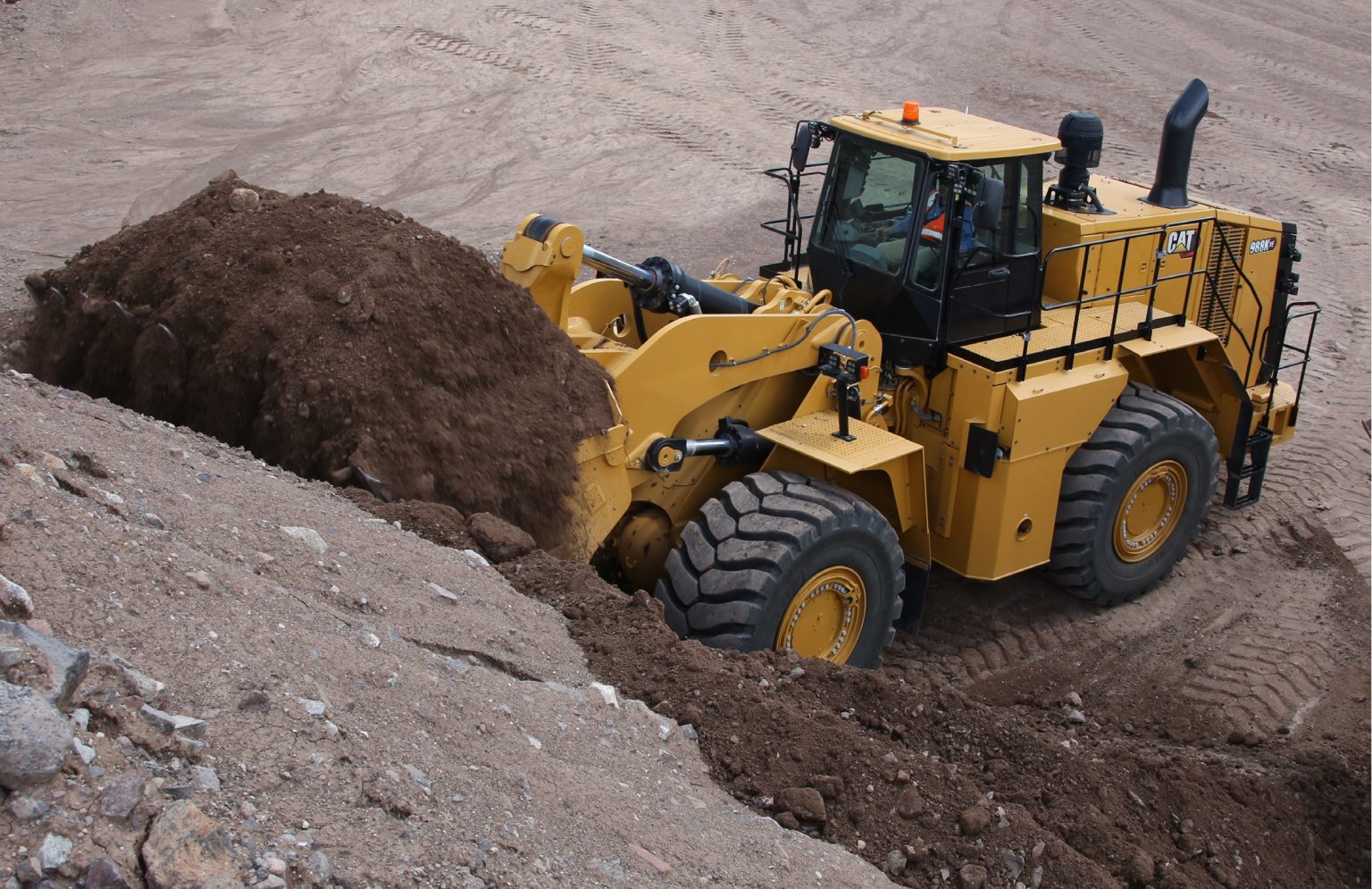 Caterpillar 988K XE, concretamente ibrida | e-construction