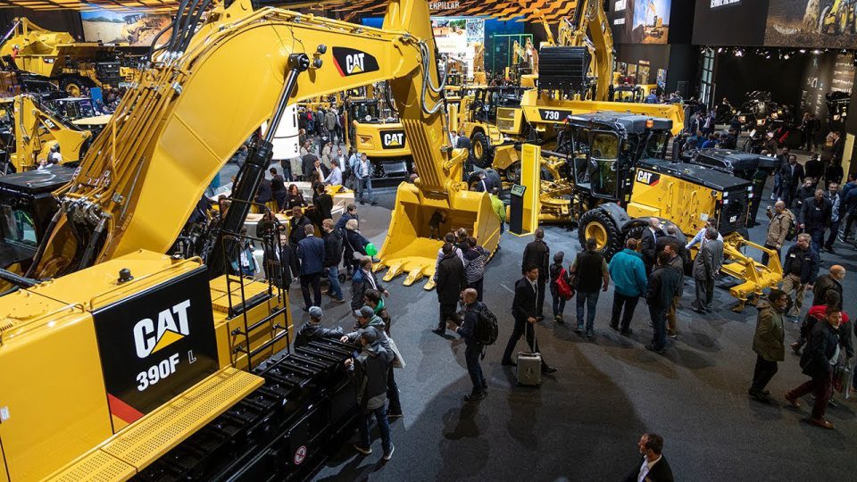 Caterpillar, a Bauma 2022 sotto il "cappello" di Zeppelin | e-construction