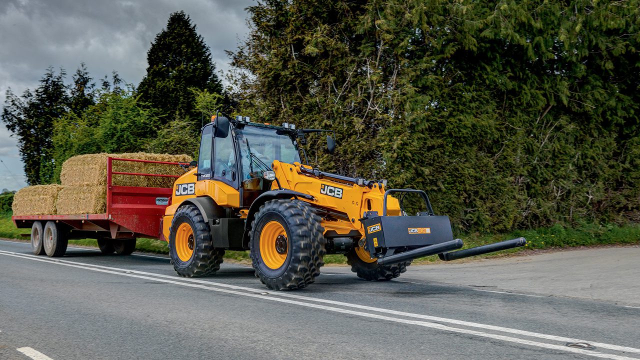 JCB TM320, alte prestazioni per construction e agri | e-construction