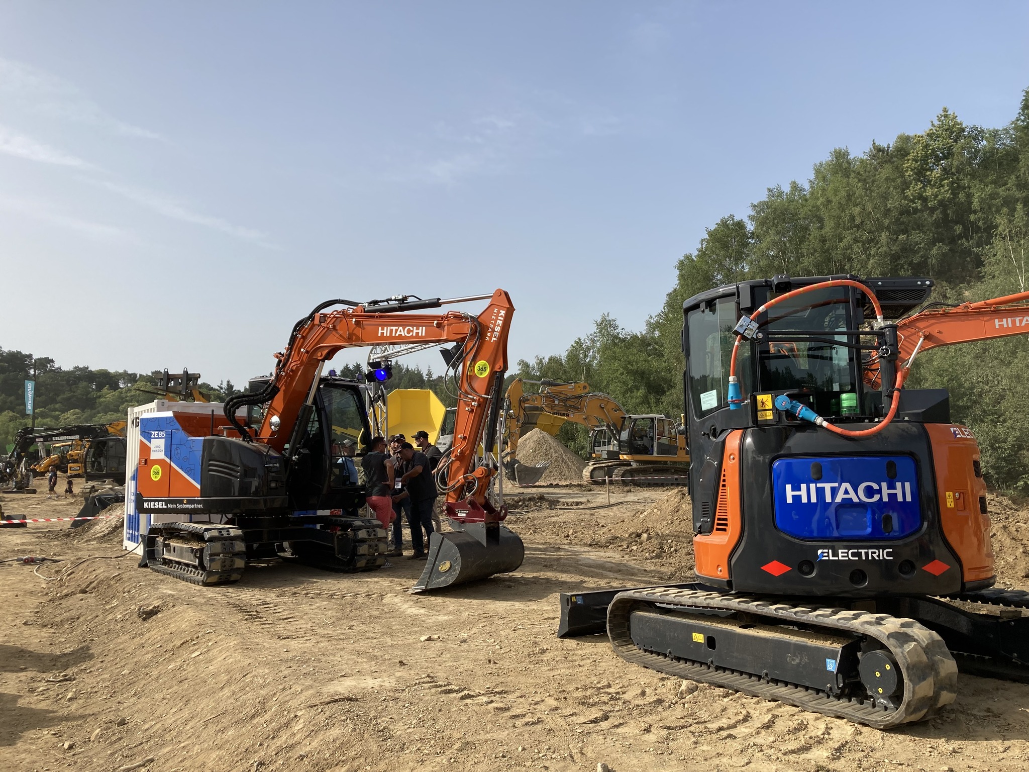 Hitachi, con il KTEG ZE85 e ZE19T verso l'elettrificazione | e-construction
