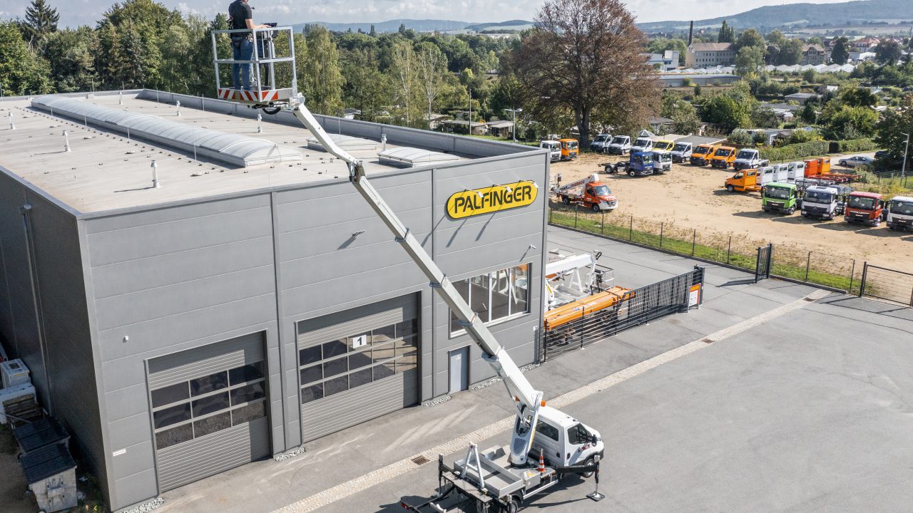 PALFINGER, ecco le nuove piattaforme elettrificate | e-construction
