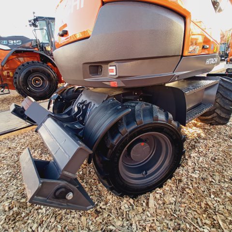 Hitachi ZX95W-7, ecco il midi gommato pensato in Europa | e-construction
