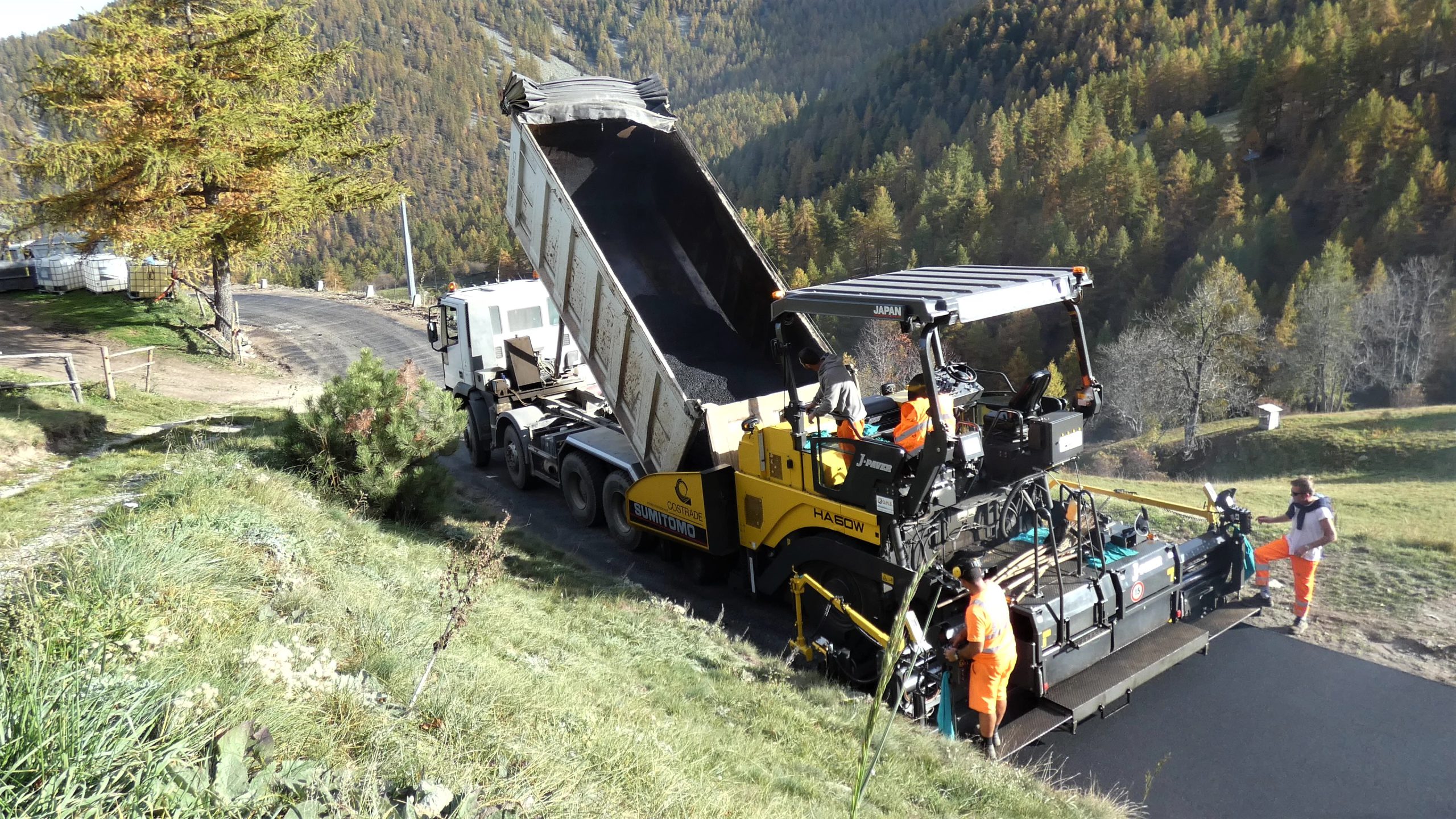 Sumitomo HA60W-11, la video-prova sulle Alpi | e-construction