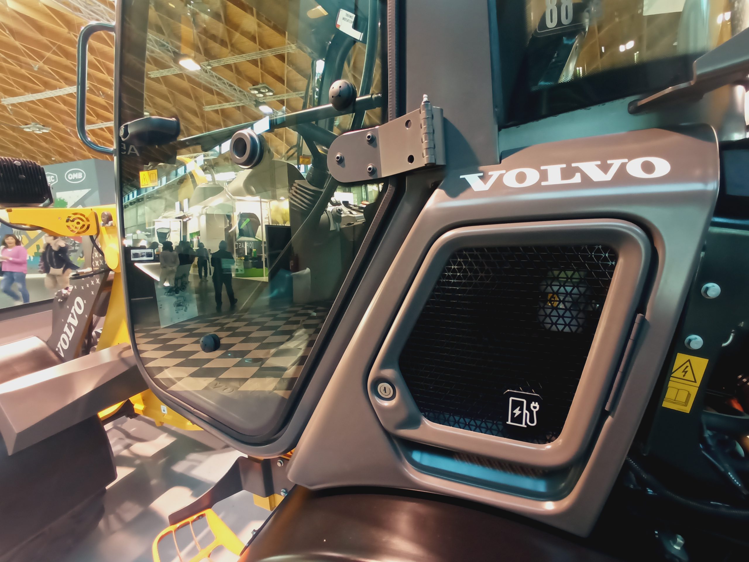Volvo, a Ecomondo il cantiere urbano si trasforma | e-construction