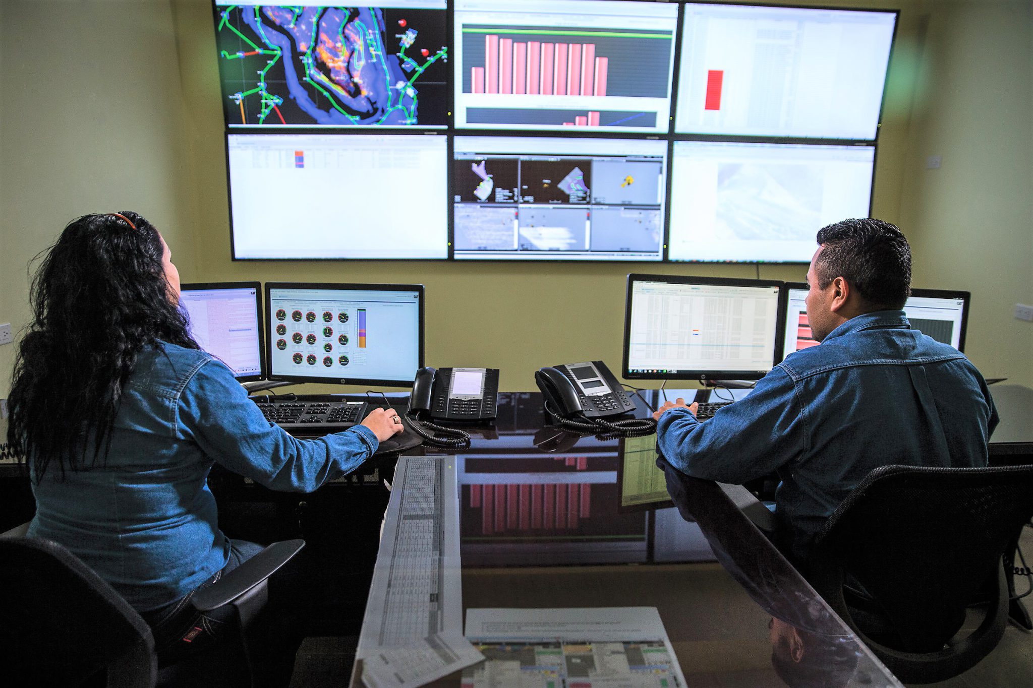 Caterpillar, al CES con l'high-tech MineStar Command | e-construction