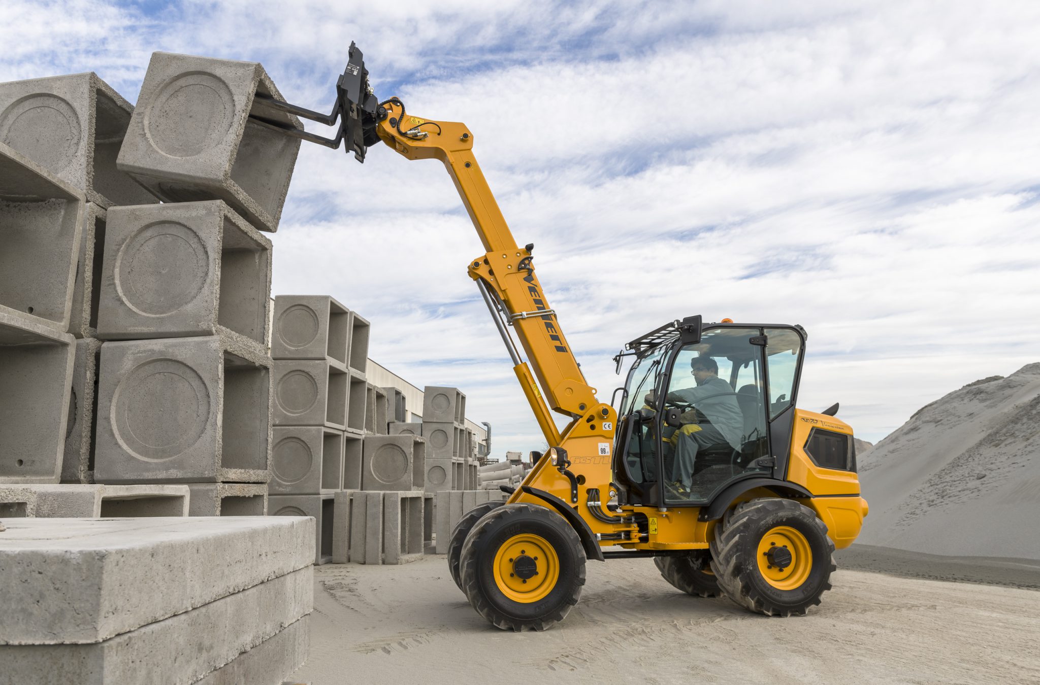 Venieri, un Samoter all'insegna del multi-uso | e-construction