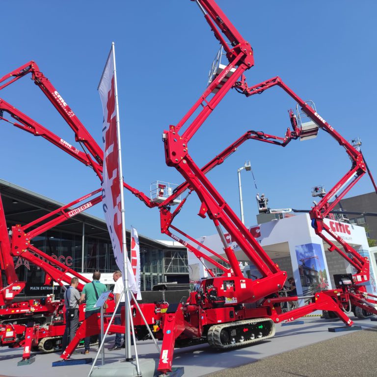 CMC, nuove PLE "ragno" al prossimo GIS 2023 | e-construction