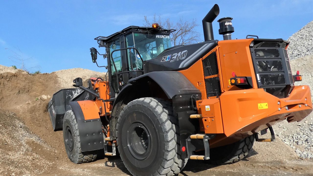Hitachi ZW310-7, la classe si sente! | e-construction