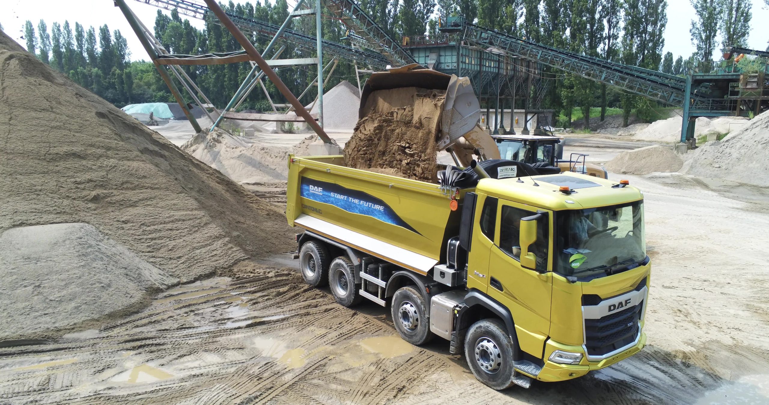 DAF XFC 530 8x4, la video prova in Cava Merlini | e-construction