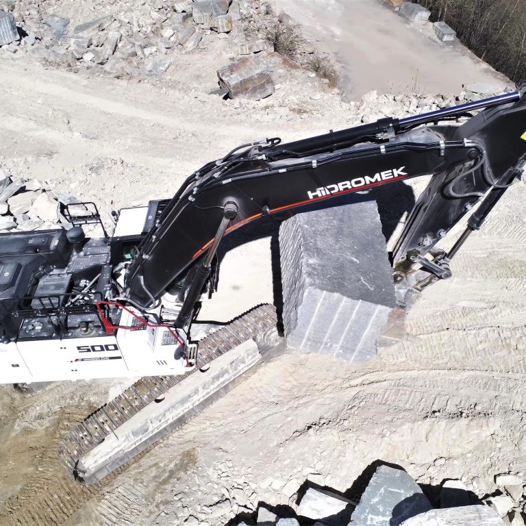 Hidromek HMK 500 LCHD H4, outsider muscoloso! | e-construction