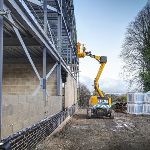 JCB, le PLE articolate puntano su elettrico e ibrido | e-construction