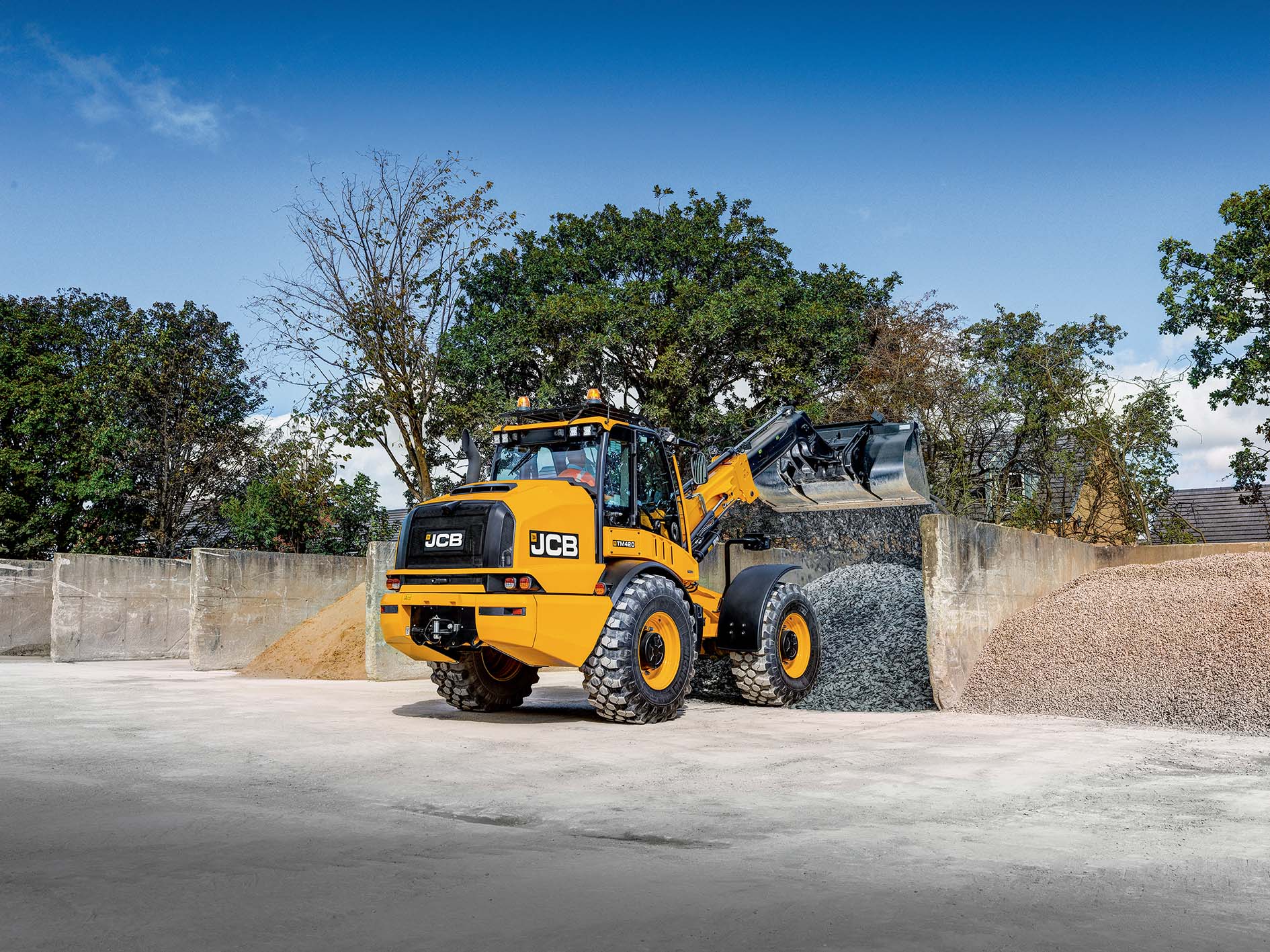 JCB TM, telescopiche versatili | e-construction