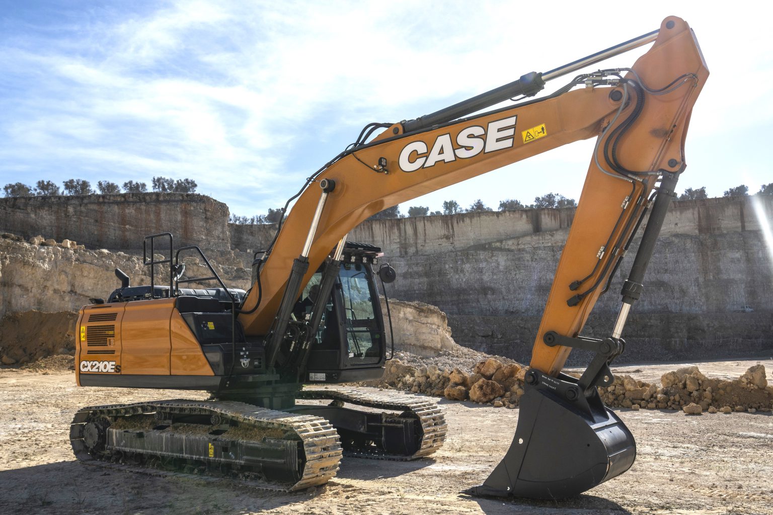 CASE CX210E-S Essential, per essere competitivo | e-construction