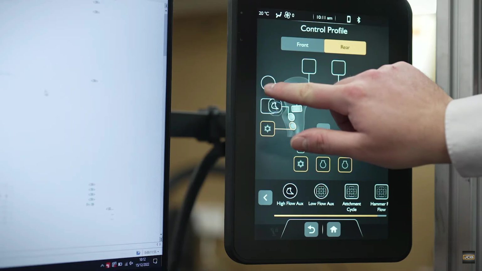 JCB ha presentato il nuovo escavatore 370X da 38 tonnellate