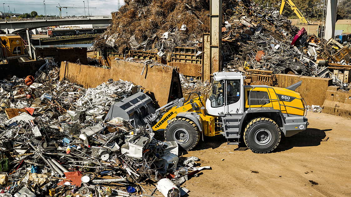 Liebherr: al WasteExpo sono presenti l'LH 22 C e la L 550 XPower