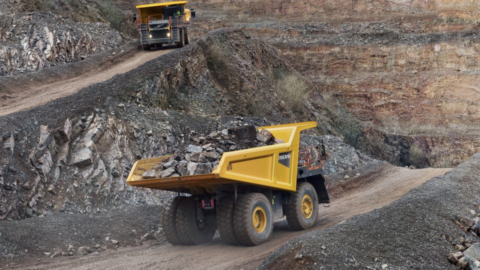 VOLVO CE ha presentato i nuovi dumper rigidi medi R60 e R70