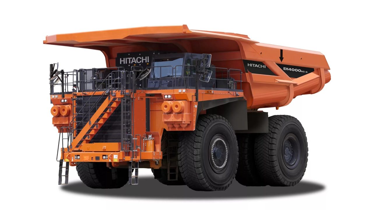 HITACHI presenta il nuovo maxi dumper EH4000AC-5 da 400 ton