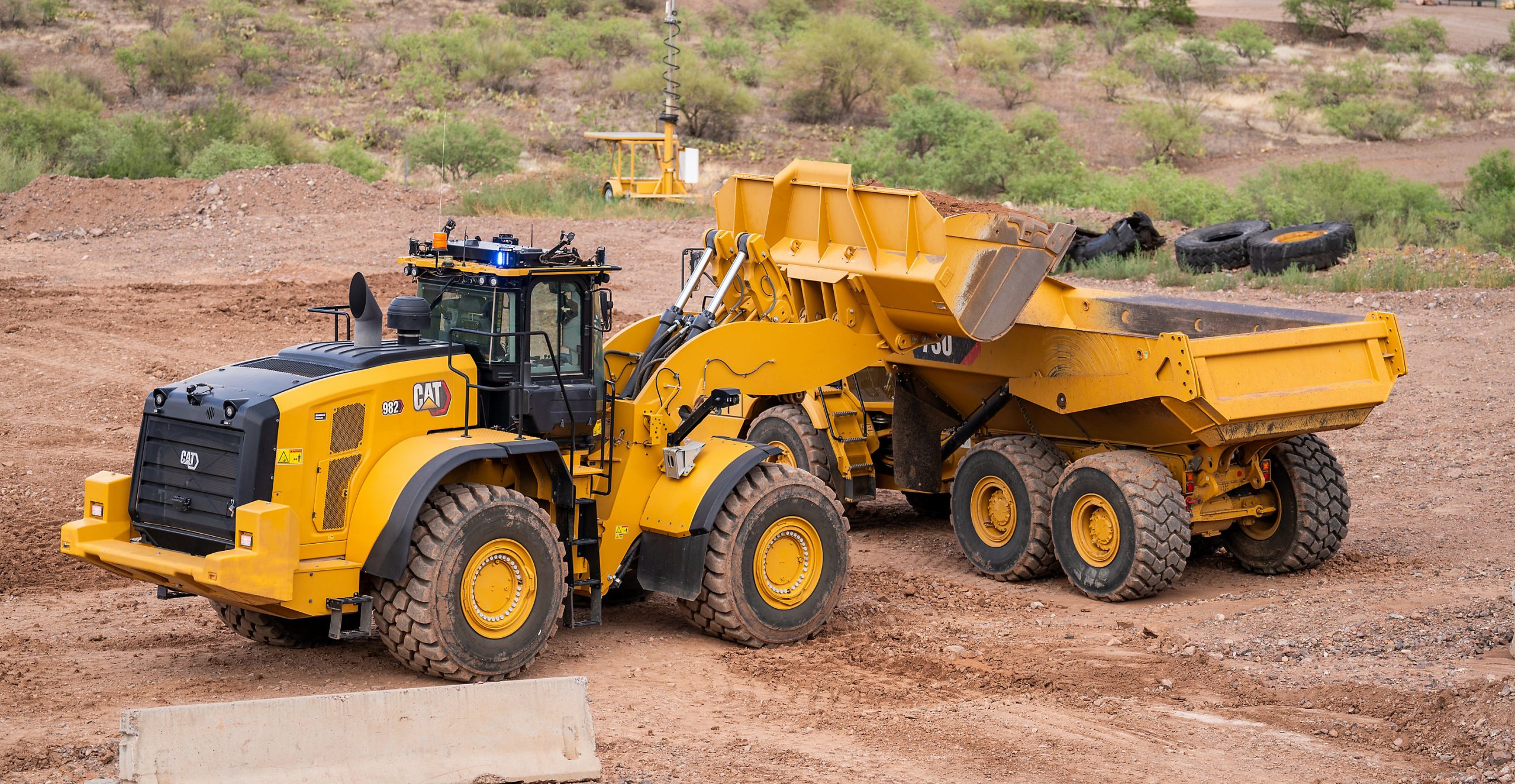 CATERPILLAR e Cat Command for Loading per le gommate medie