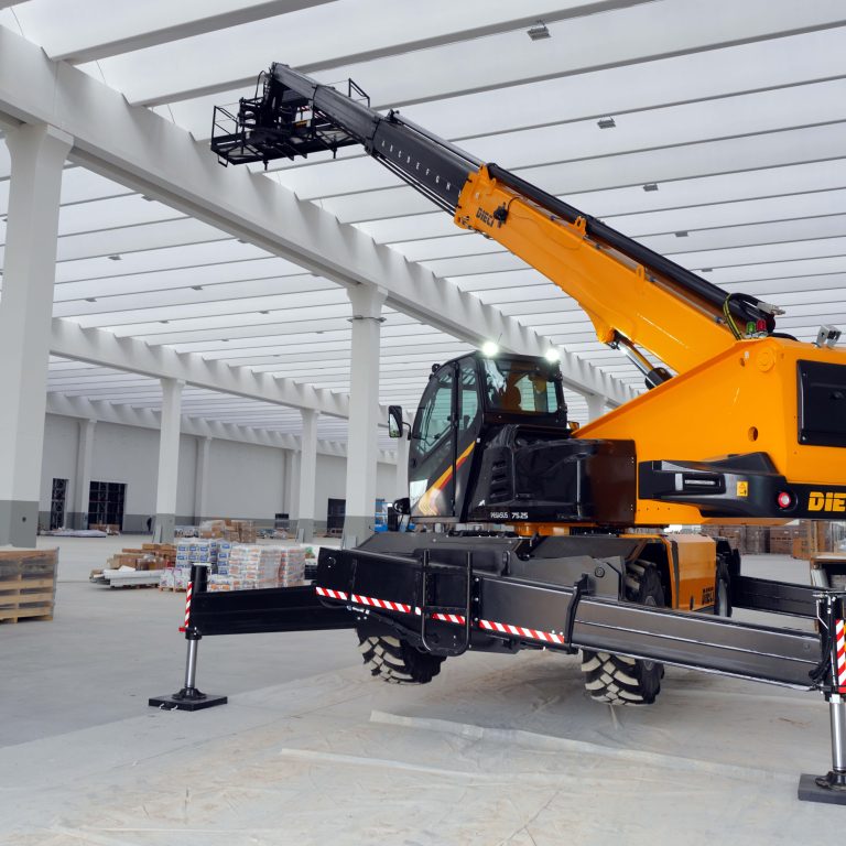 DIECI si presenta a Bauma con i suoi nuovi rotativi e gli elettrificati