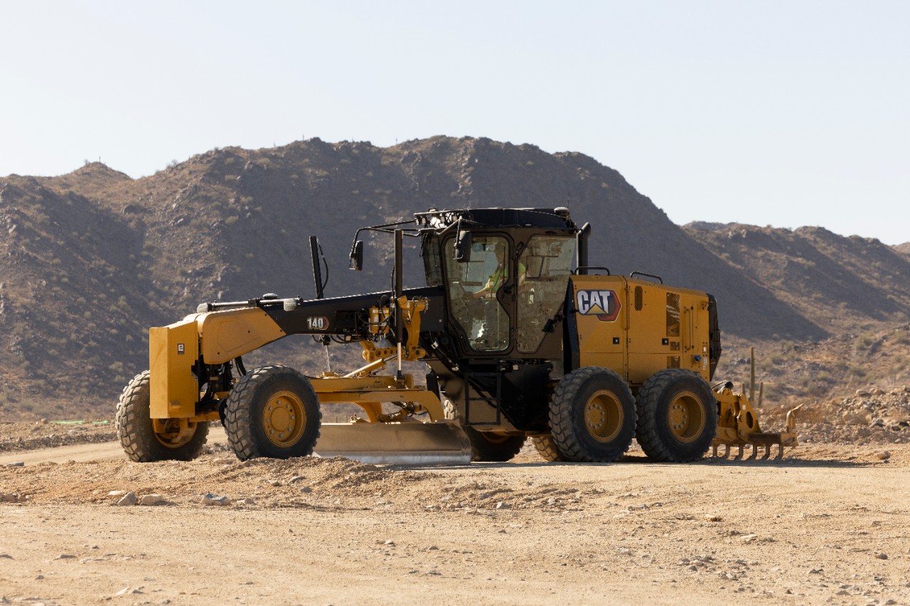 CATERPILLAR. Arriva il nuovo Motor Grader 140